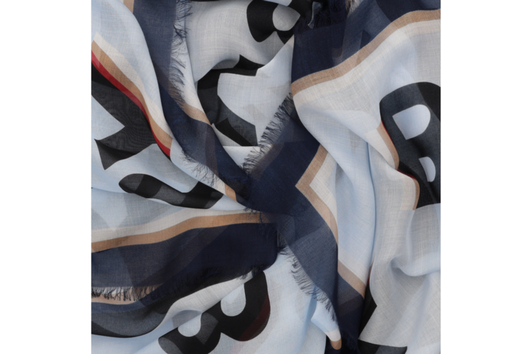 Burberry Tuch Box Text Blau Modal 135cm x 135cm