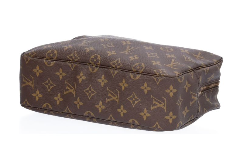 Louis Vuitton Necessaire GM Monogram Canvas M47522